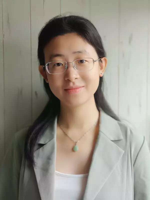 Lili Xia Barnard College